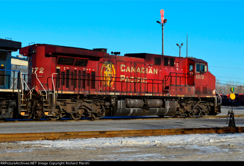CP 8572